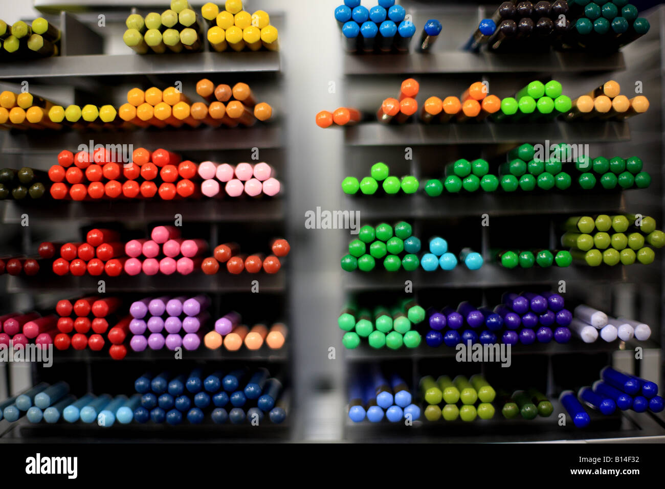 groups of coloured pencils Stock Photo - Alamy