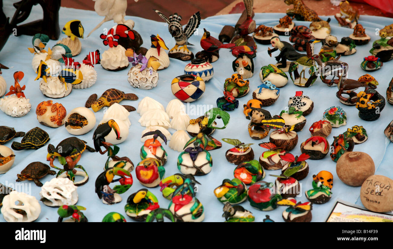 Panama Indian Crafts High Resolution Stock Photography and Images - Alamy