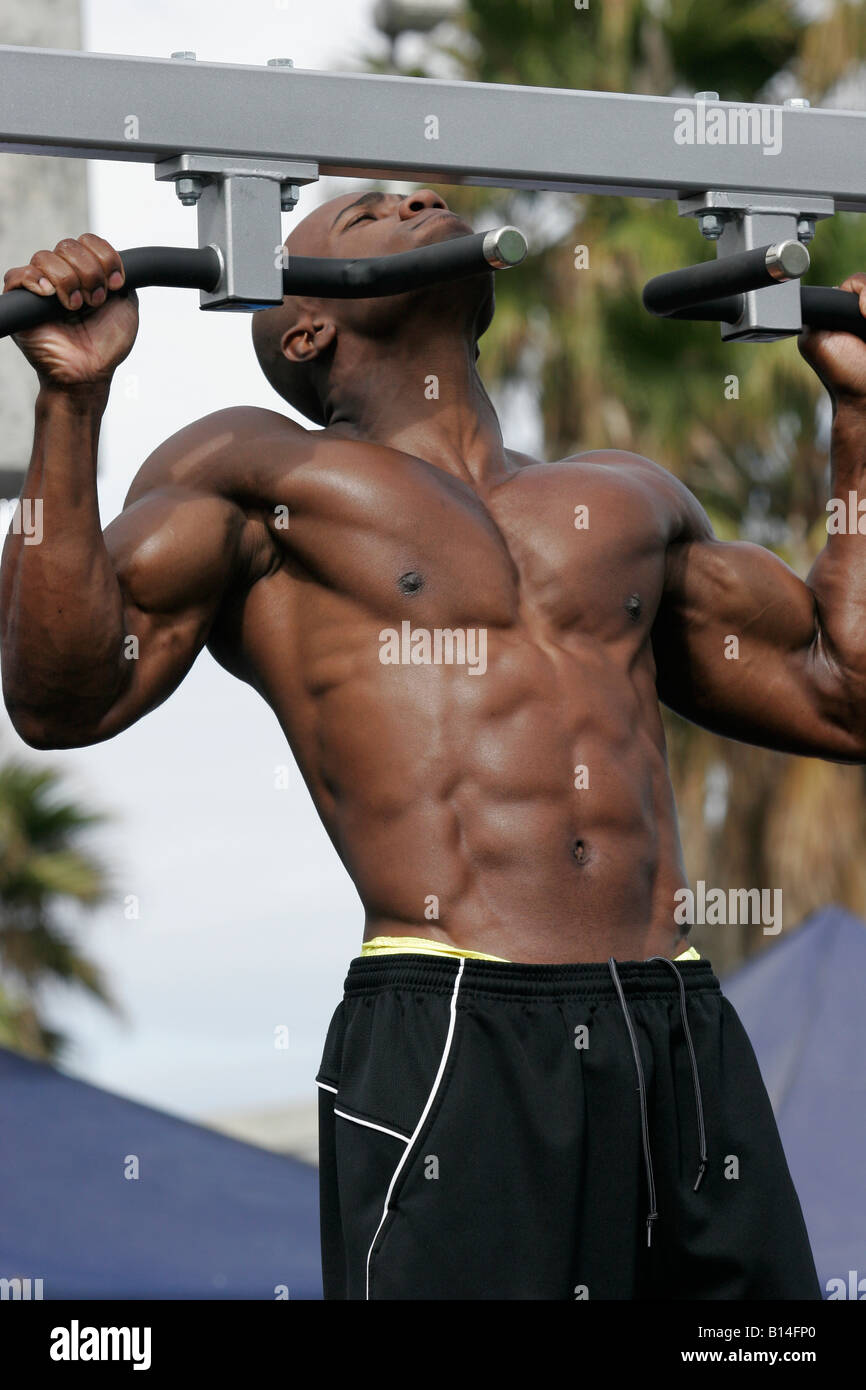 Male bodybuilder in gym hi-res stock photography and images - Alamy