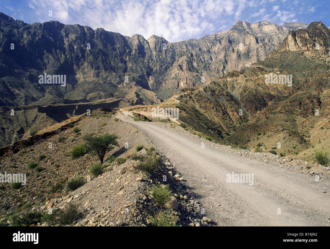 Hajar mountains road hi-res stock photography and images - Alamy