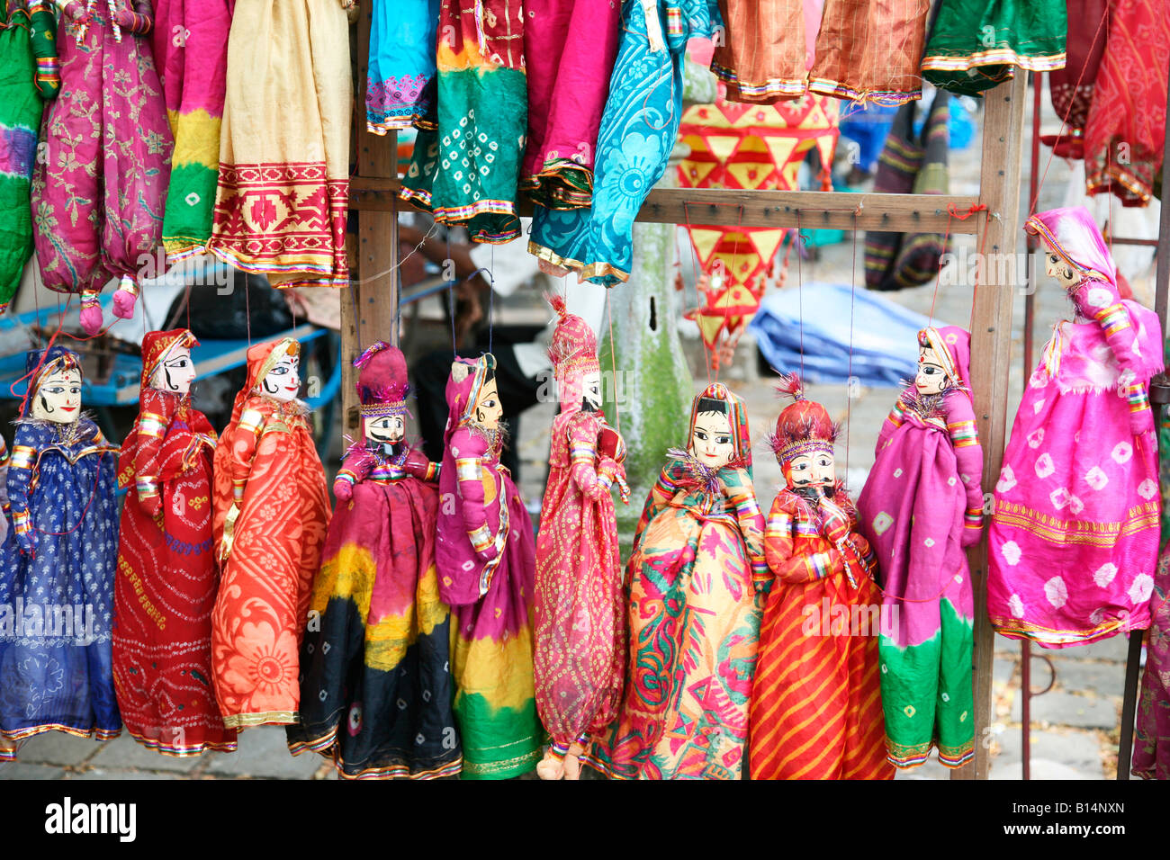 Rajasthani handicrafts hi-res stock photography and images - Alamy