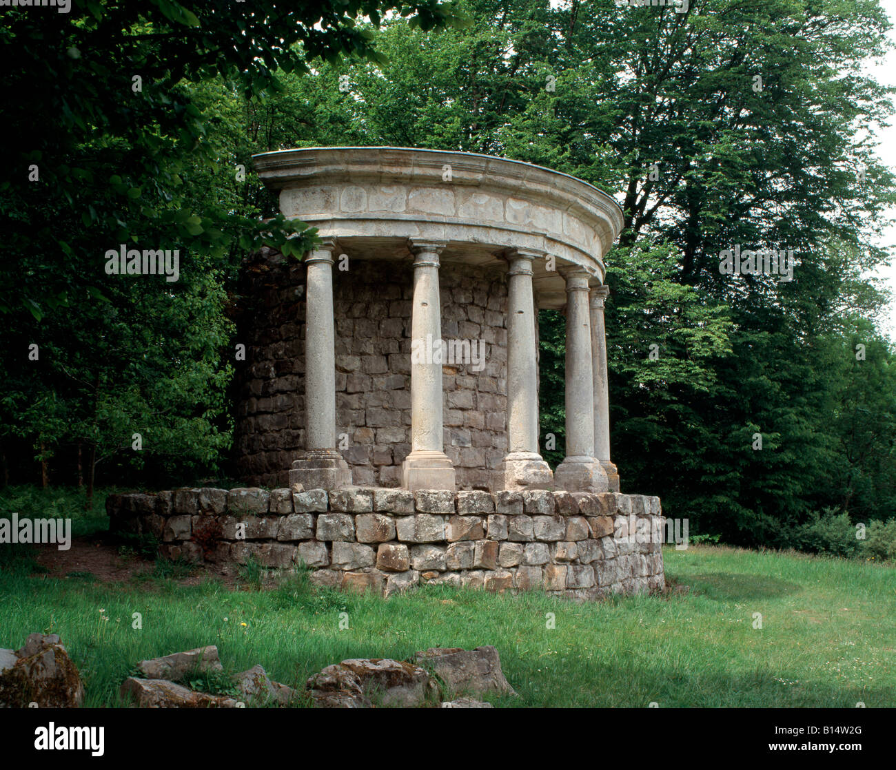 Ermenonville, Parc Jean-Jaques Rousseau, Le Temple de la Philosophie ...