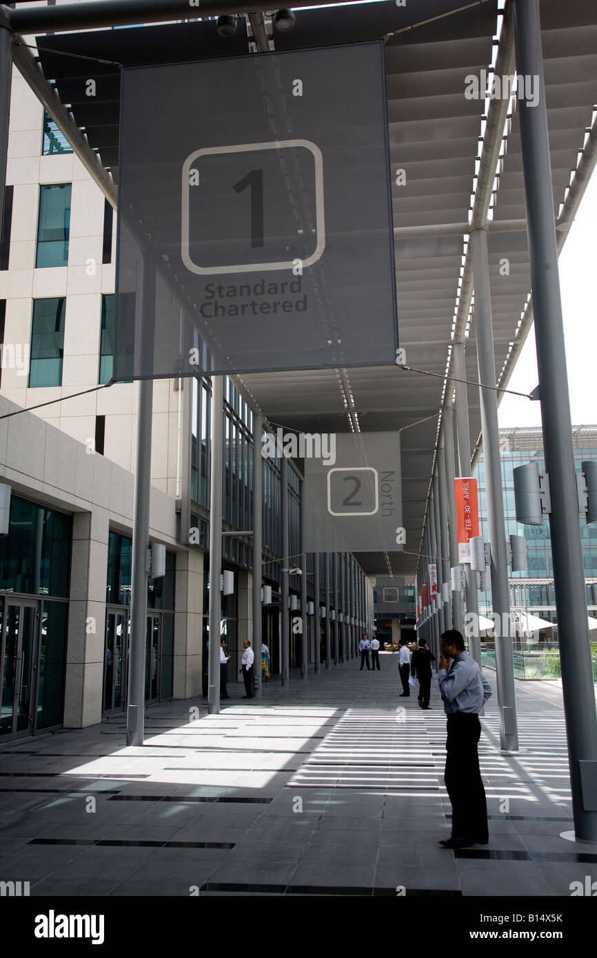 Standard chartered exterior hi-res stock photography and images - Alamy