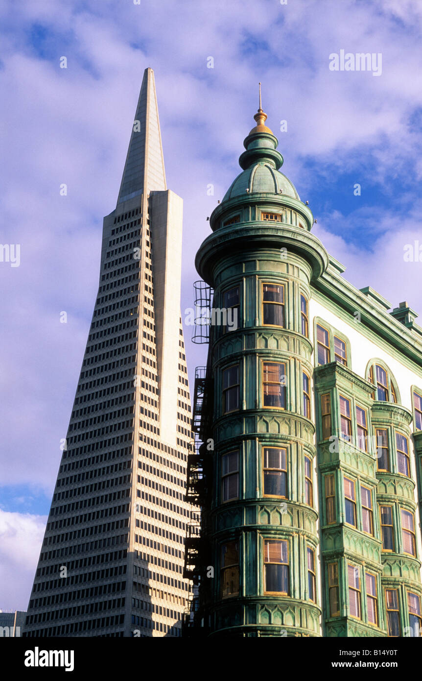 Trans America building and the Columbus Tower, San Francisco, USA Stock ...