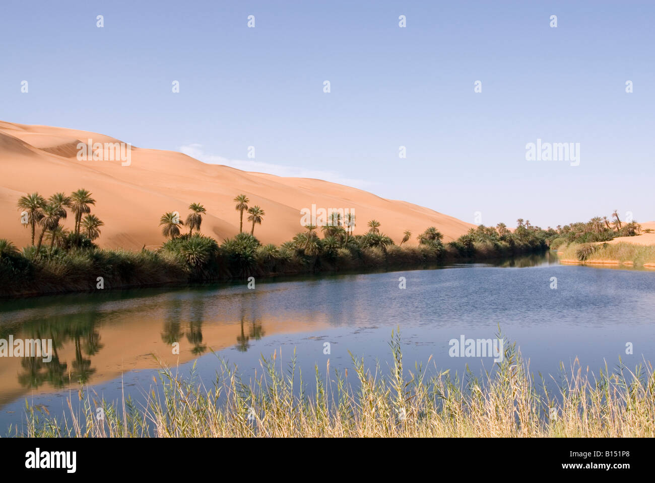 Ubari oasis hi-res stock photography and images - Alamy