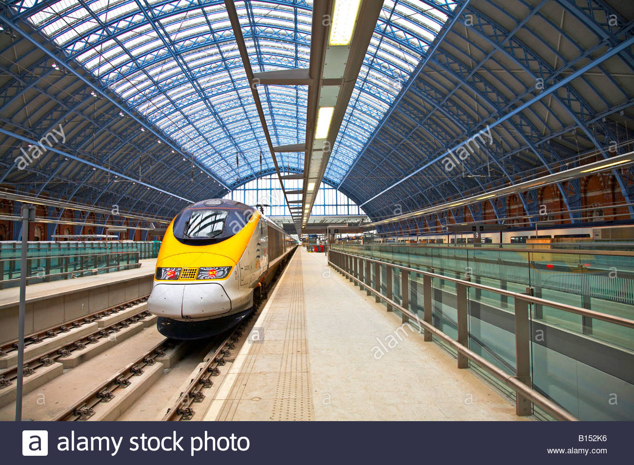 Eurostar Train Terminal at St Pancras International Station in Stock ...