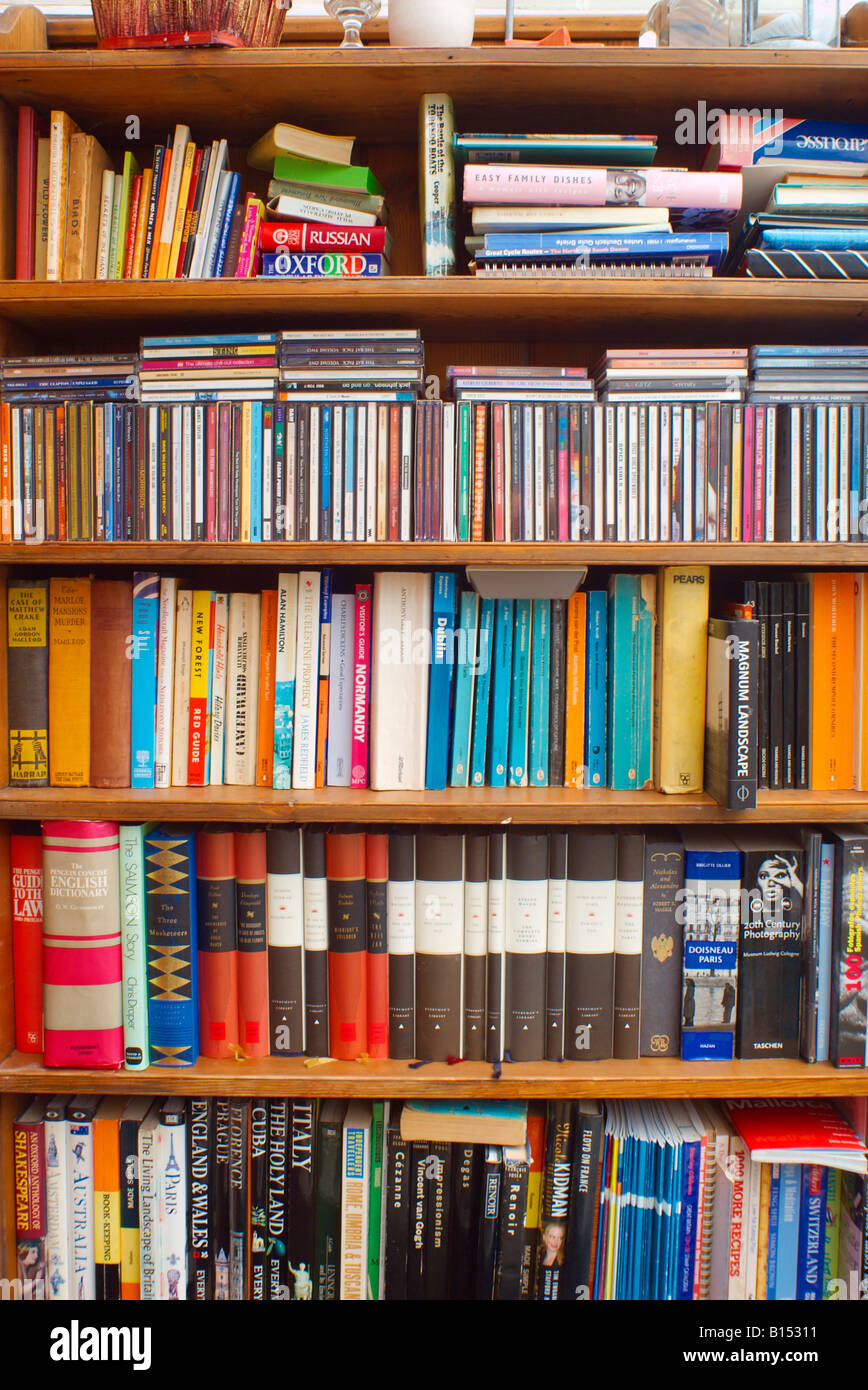 Packed Bookshelf High Resolution Stock Photography and Images - Alamy