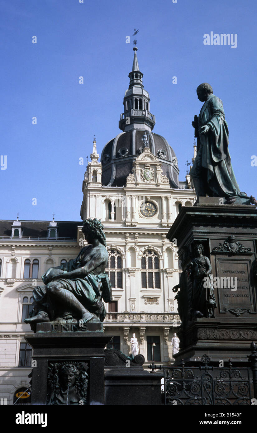 Historic town hall statue hi-res stock photography and images - Alamy