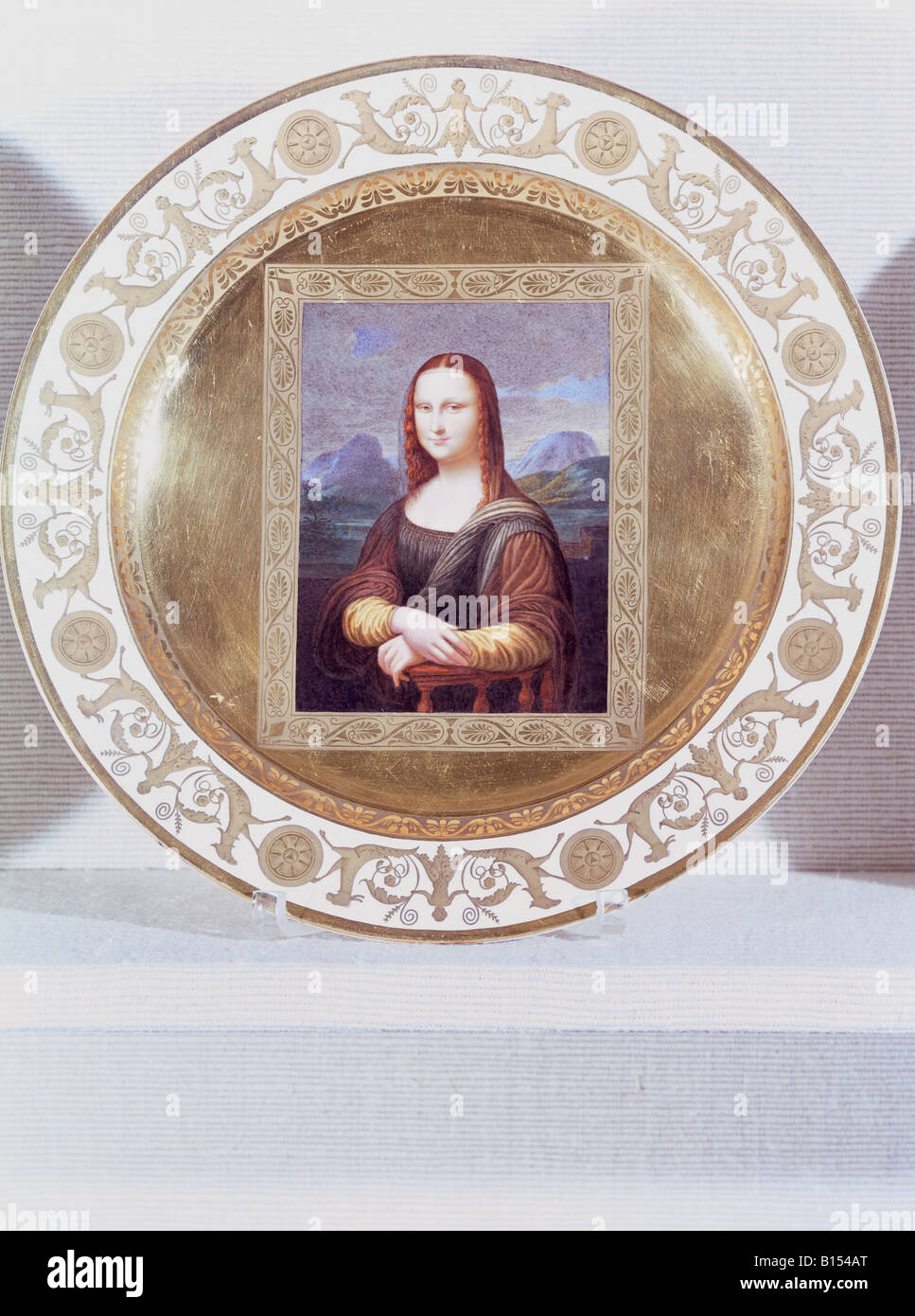 fine arts, porcelain, plate, series with gold plating, "Mona Lisa ...