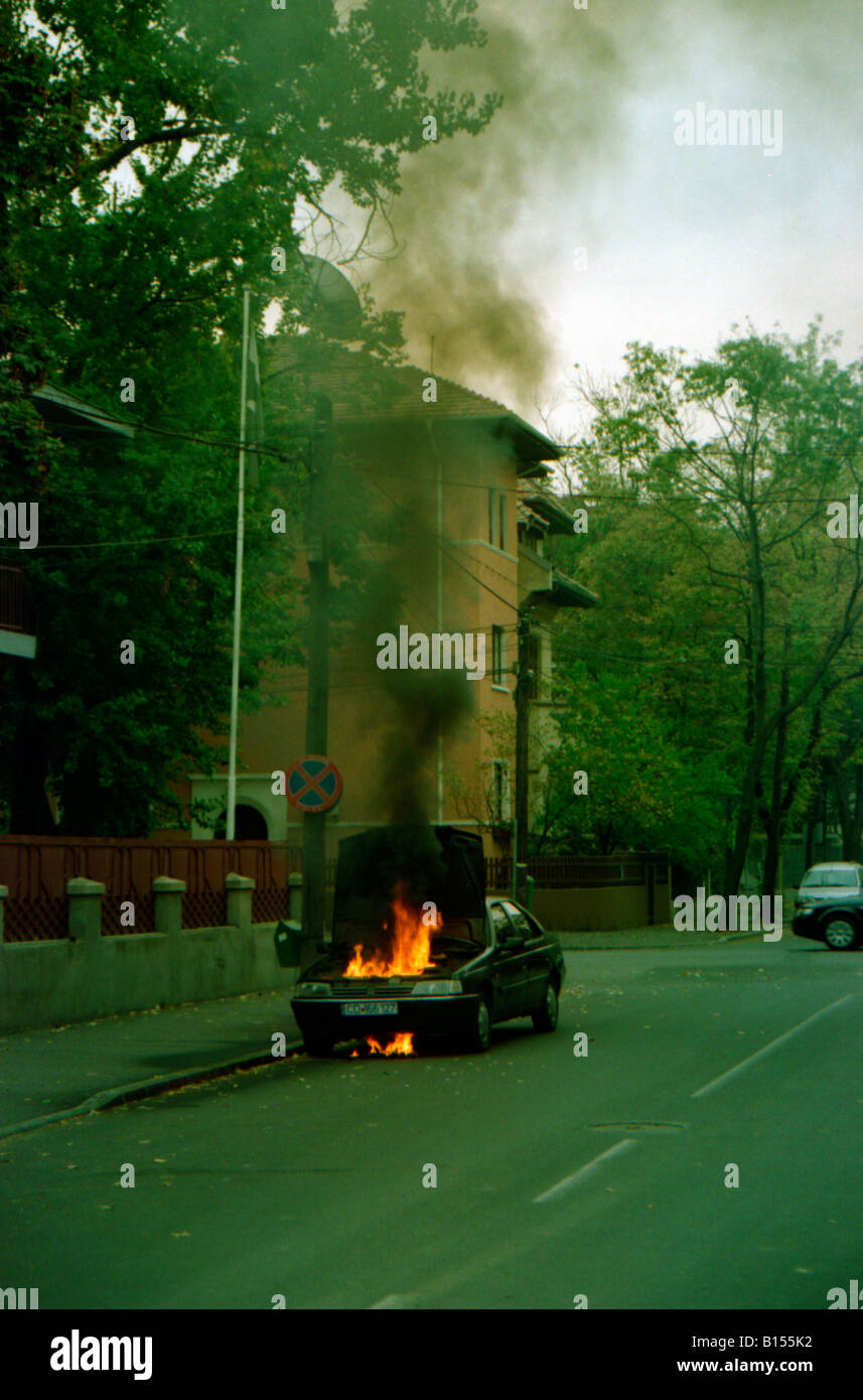 Car on fire Stock Photo - Alamy