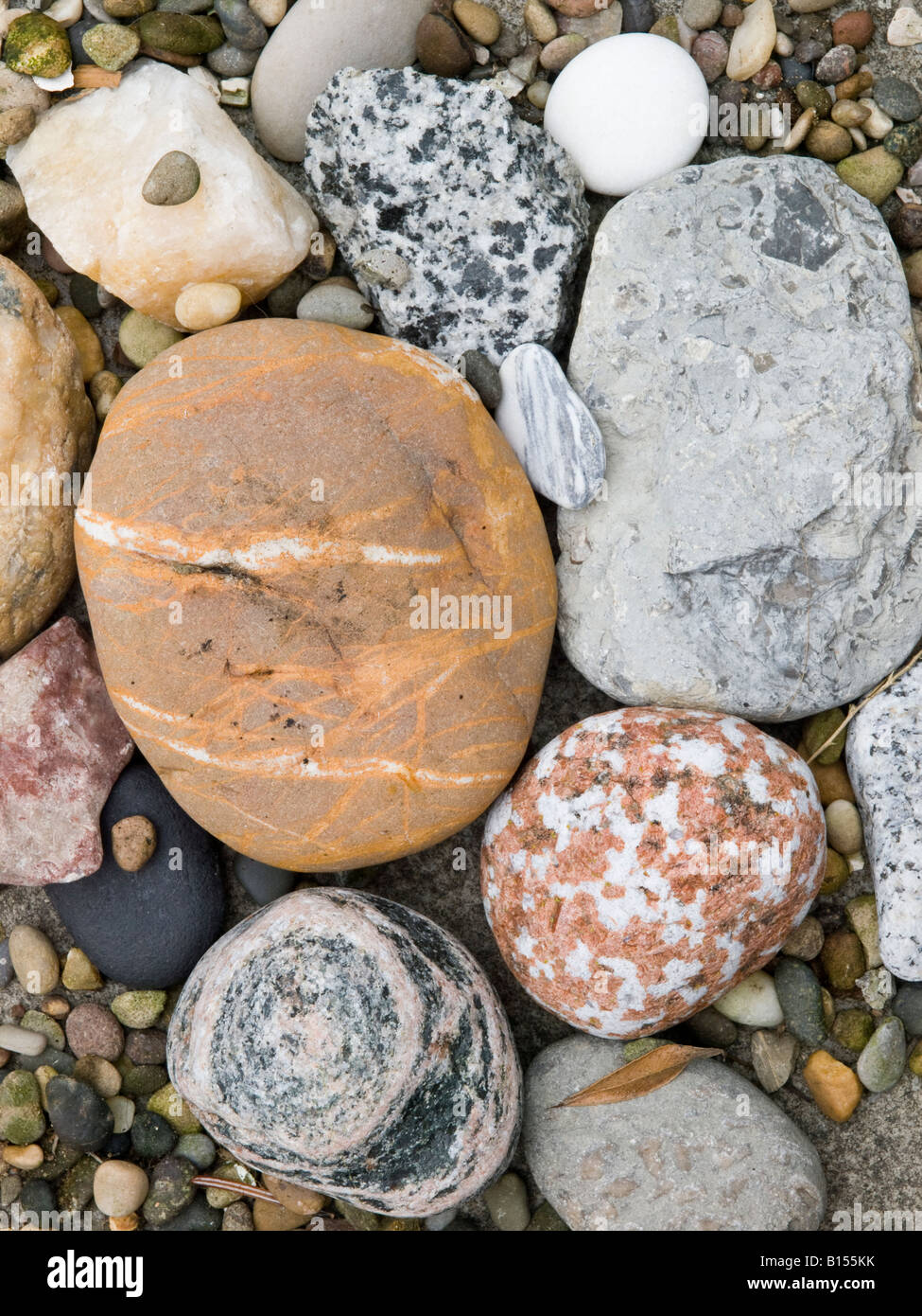 Loose mixture of small stones and pebbles Stock Photo - Alamy