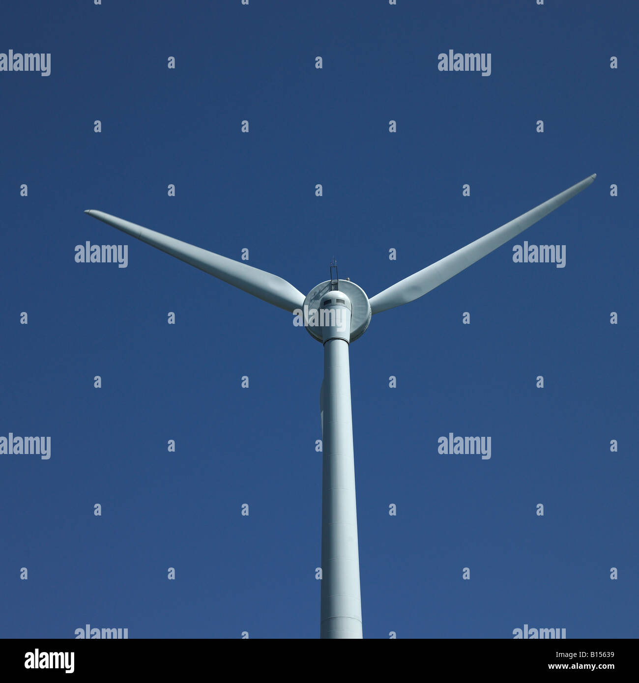 Single wind turbine blades turning hi-res stock photography and images ...
