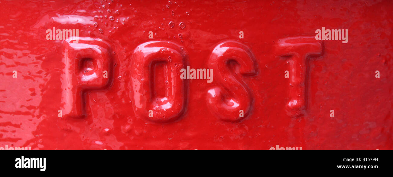 English post box hi-res stock photography and images - Alamy