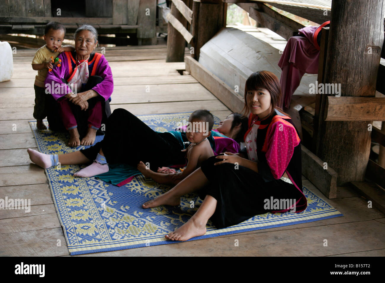 Lisu tribe women hi-res stock photography and images - Alamy