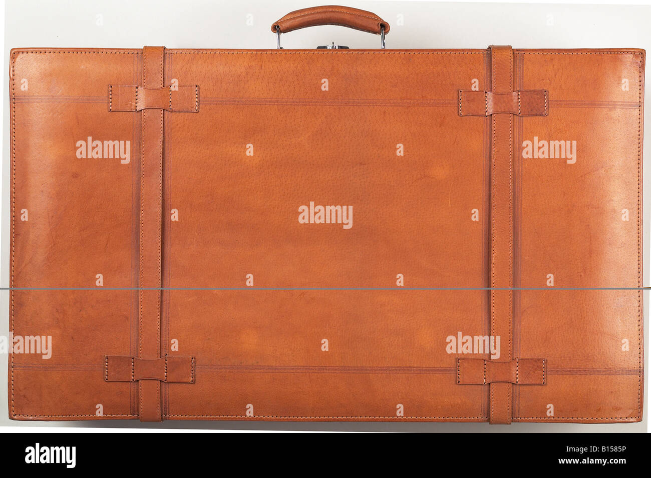 Brown leather suitcase Stock Photo - Alamy