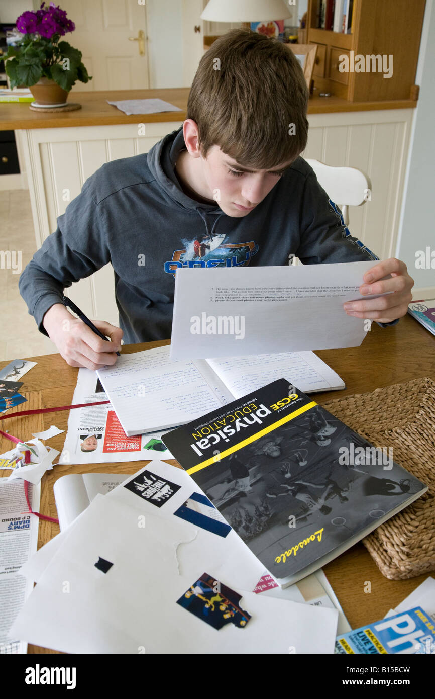 Gcse exams uk hi-res stock photography and images - Alamy