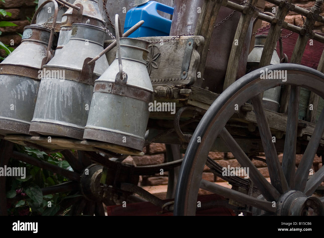 Milk cart hi-res stock photography and images - Alamy