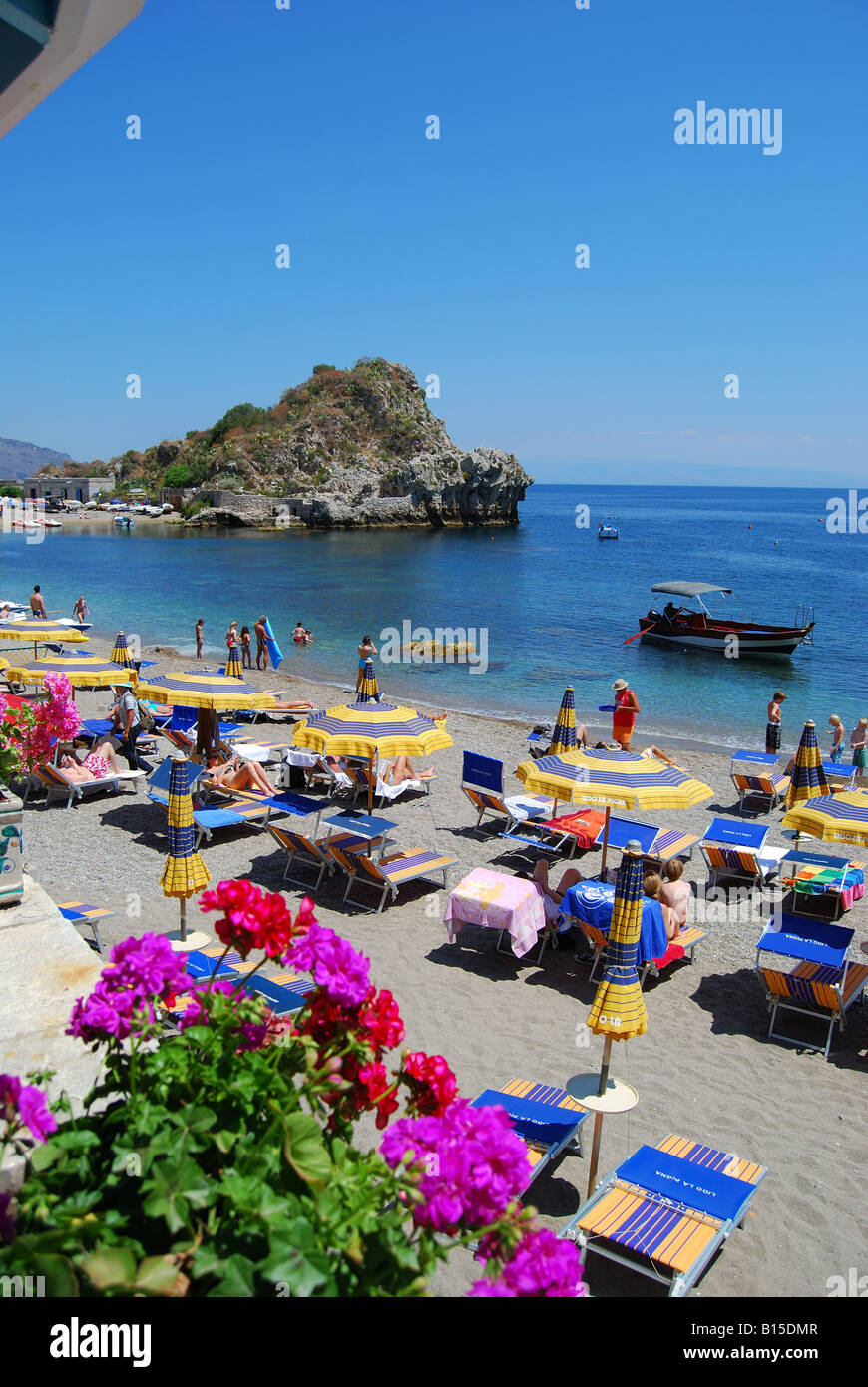 Taormina beach hi-res stock photography and images - Alamy