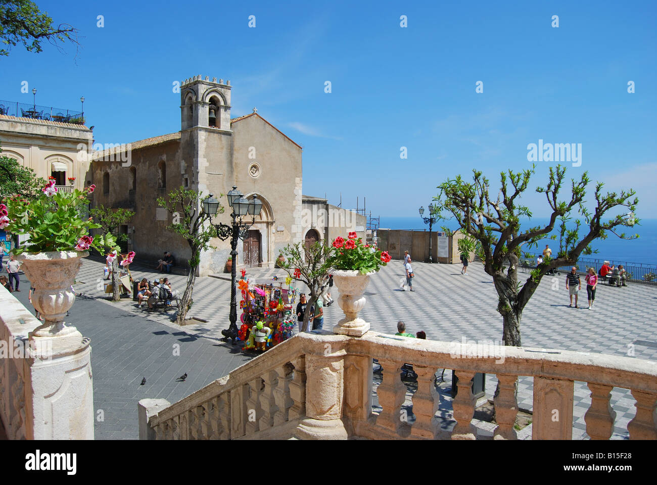 Piazza IX Aprile, Taormina, Messina Province, Sicily, Italy Stock Photo ...