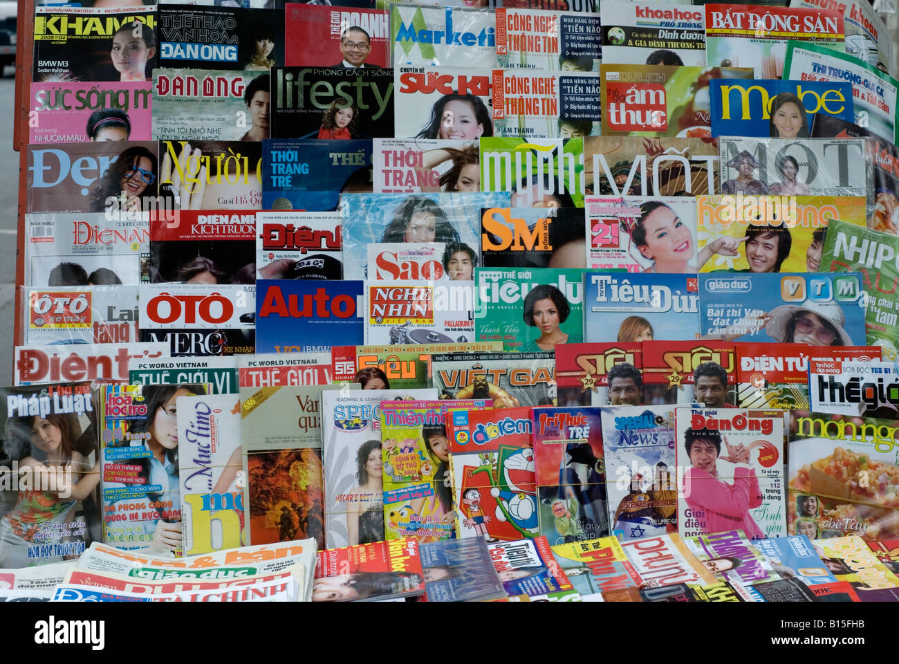 vietnam ho chi minh city magazine stall Stock Photo - Alamy