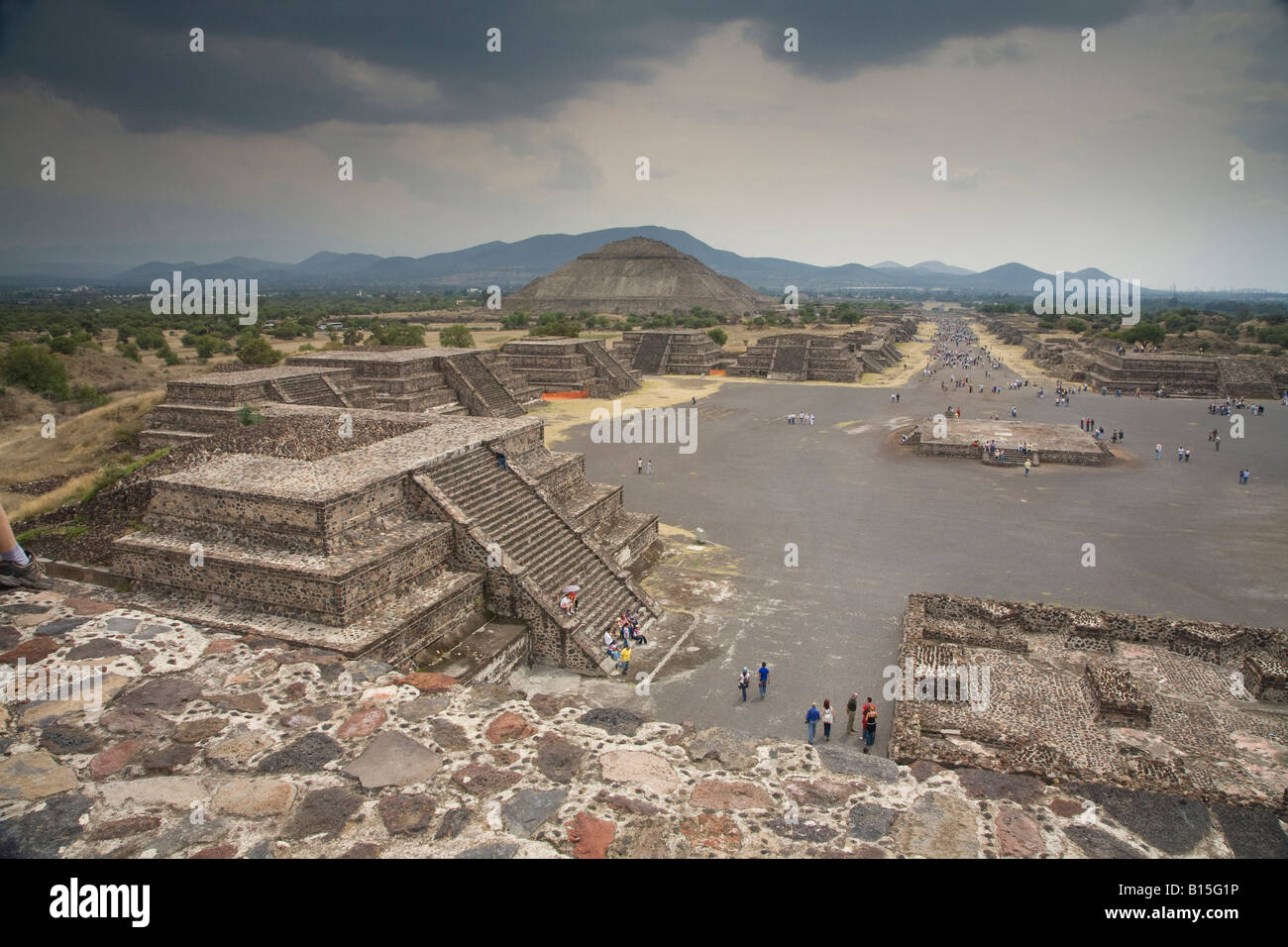 Aztec temples at Teotichuacan outside Mexico City Stock Photo - Alamy