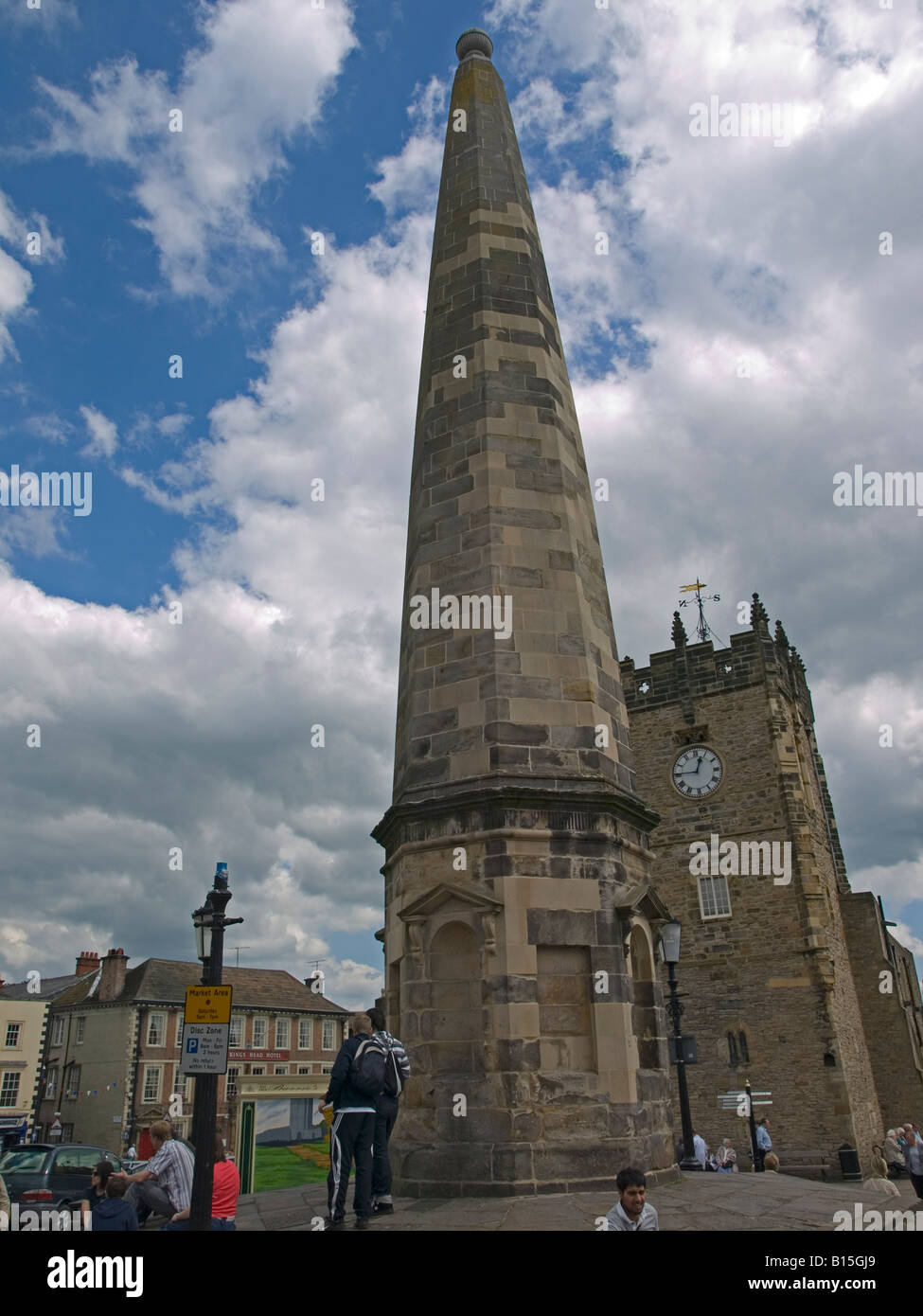 Octagonal spire hi-res stock photography and images - Alamy
