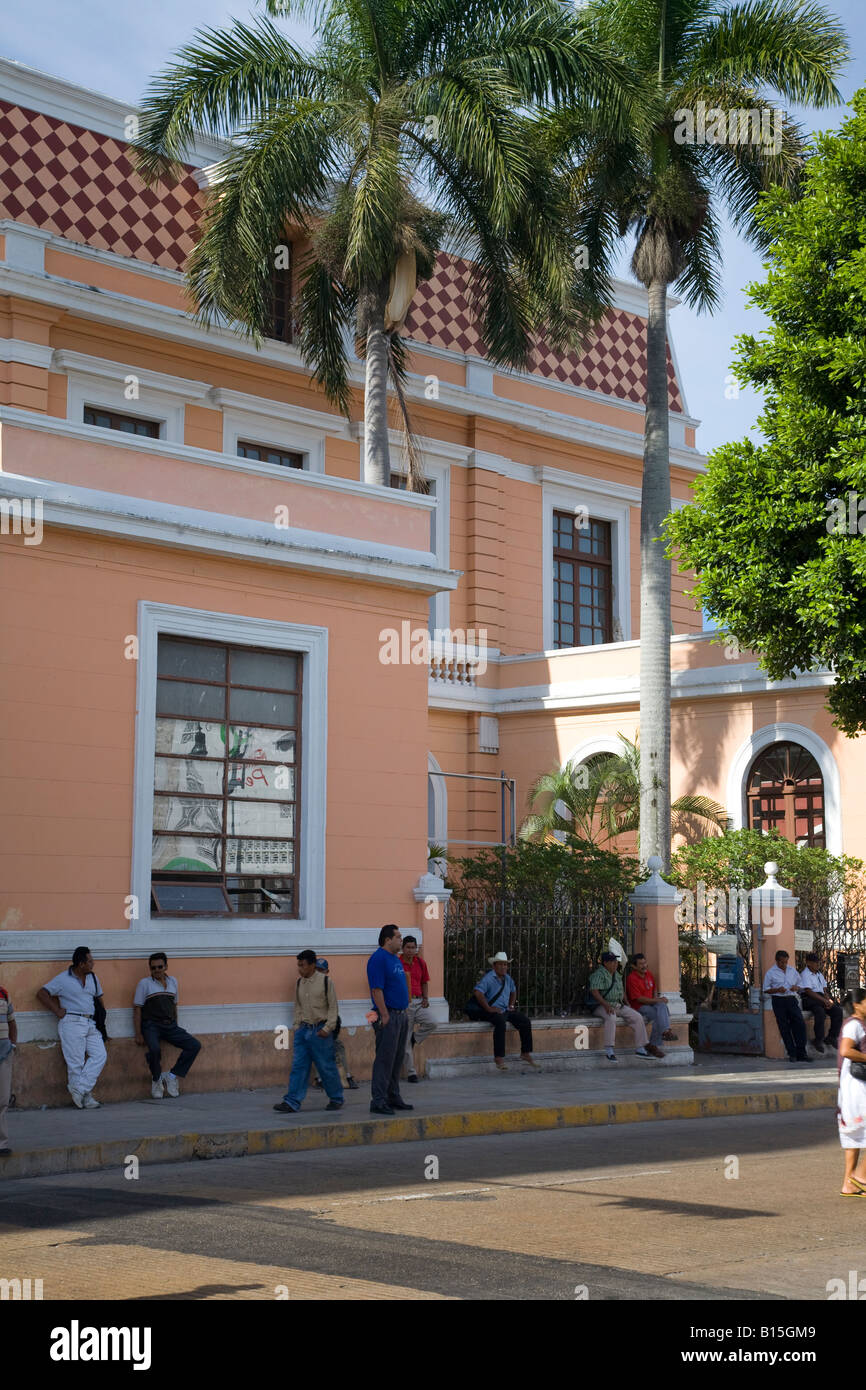 Town square in Merida Yucatan Mexico Stock Photo - Alamy