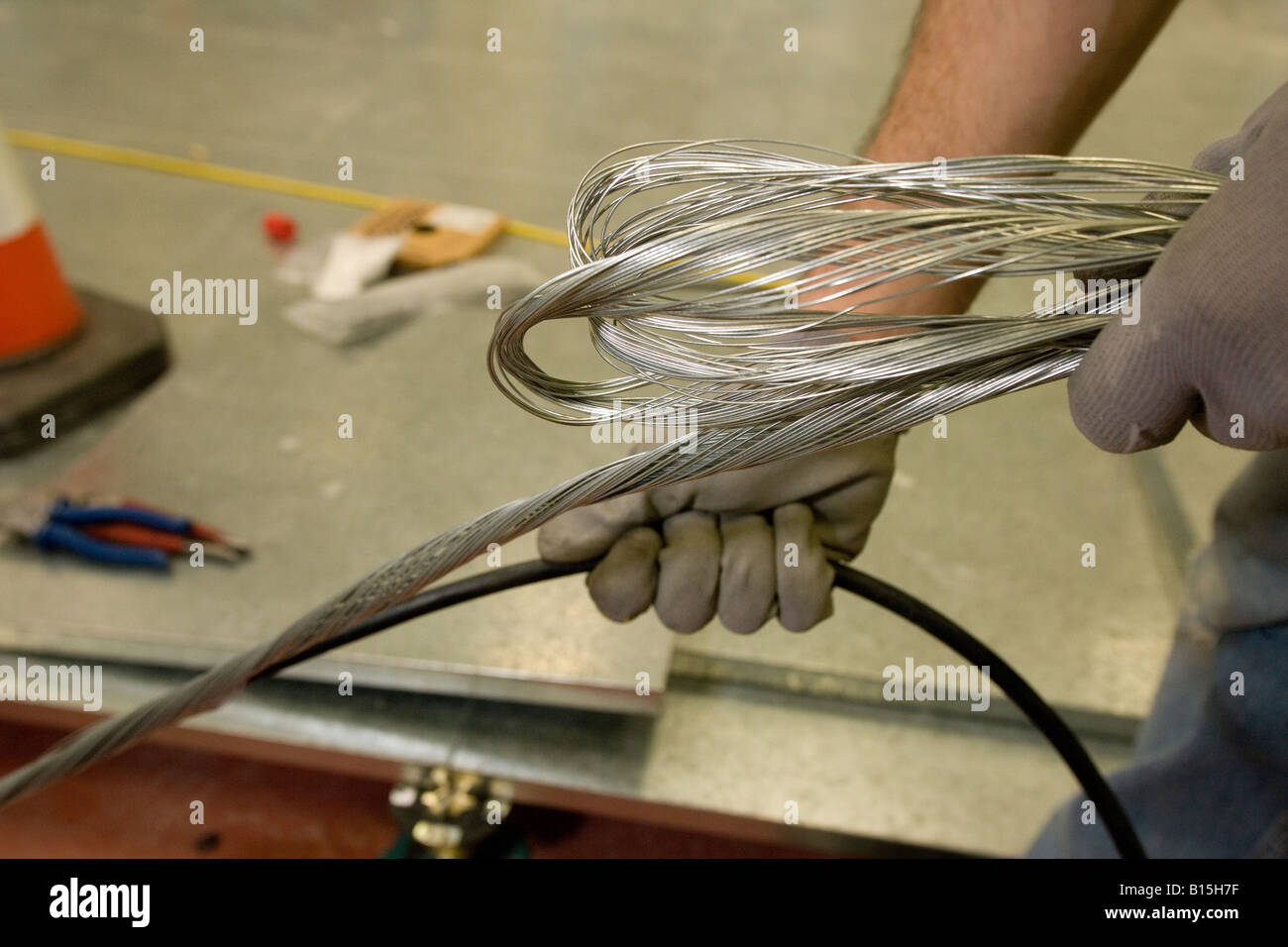 Placing cables hi-res stock photography and images - Alamy