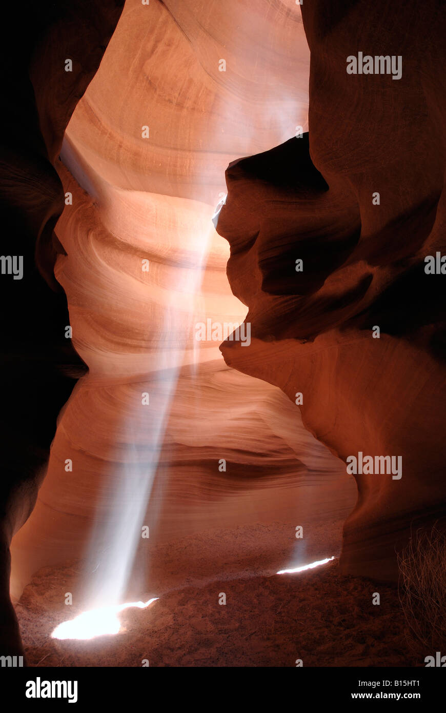 Upper Antelope Canyon Light Beam Stock Photo - Alamy