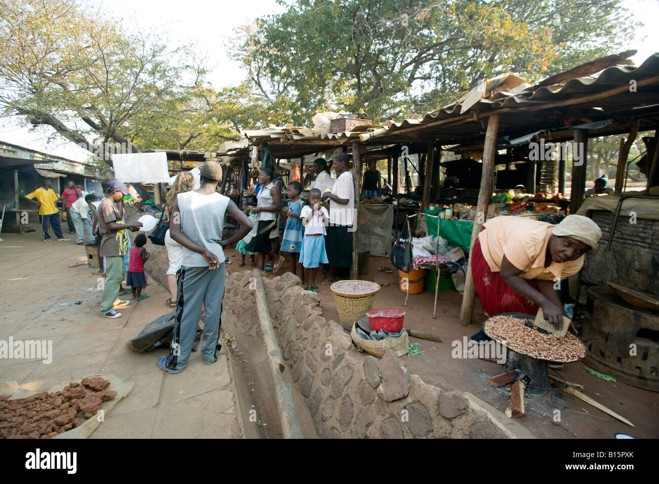 Zimbabwe People And Culture File:Ndebele Zimbabwe.jpg Wikimedia