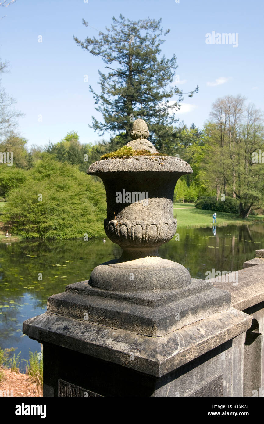 Vase on the grounds of Castle 'het oude Loo' / 'the old Loo' Apeldoorn ...