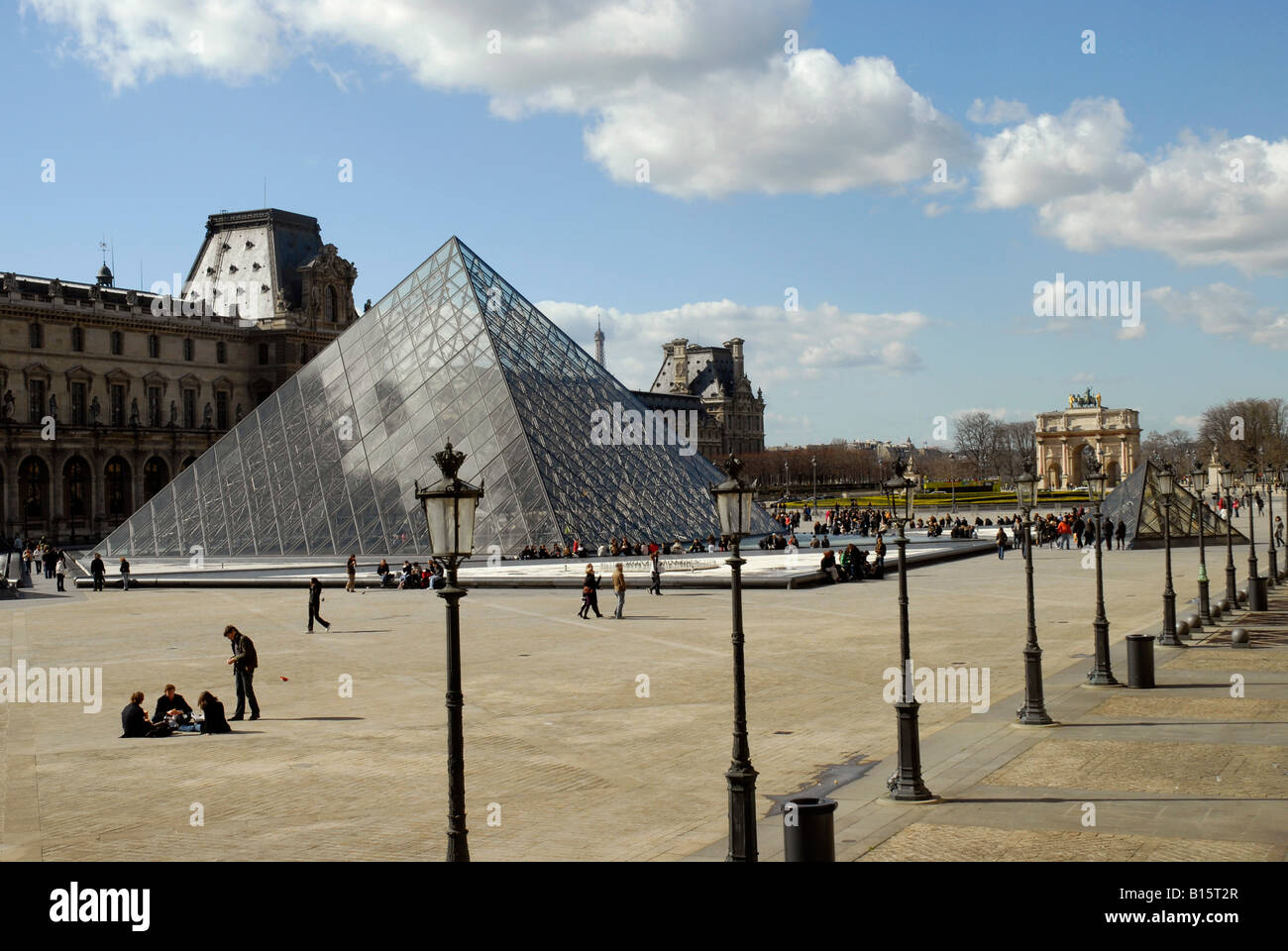 Pavillon Denon Paris High Resolution Stock Photography and Images - Alamy