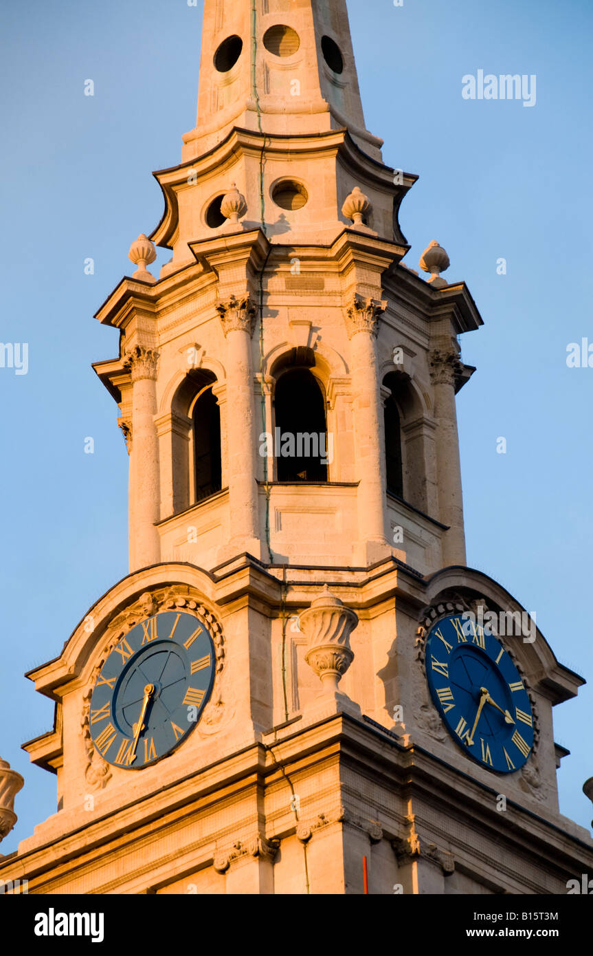 Clock Tower of St Martin in the Fields, Trafalgar Square, London ...