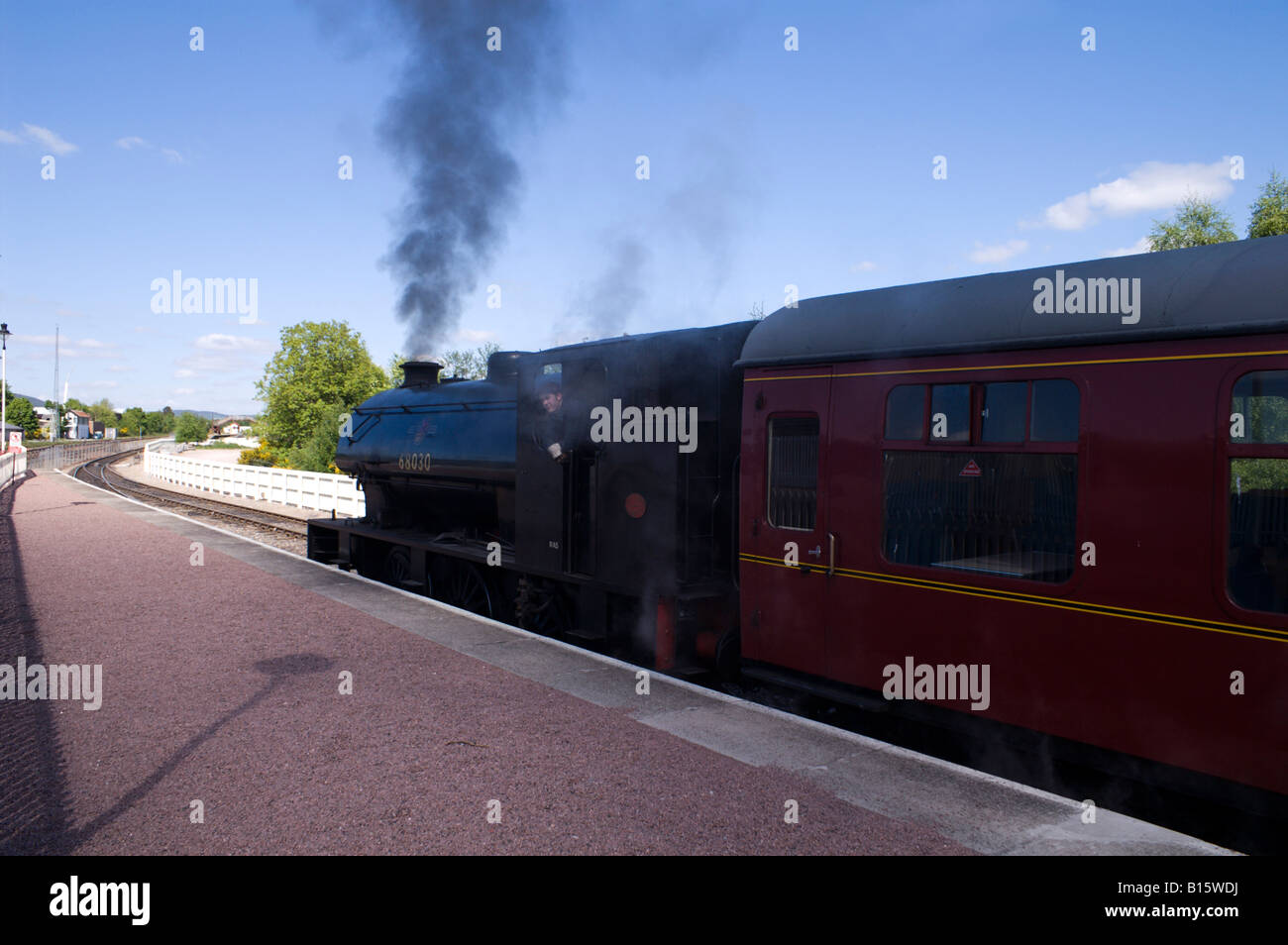 Strathspey Railway steam train at Aviemore Station Stock Photo - Alamy