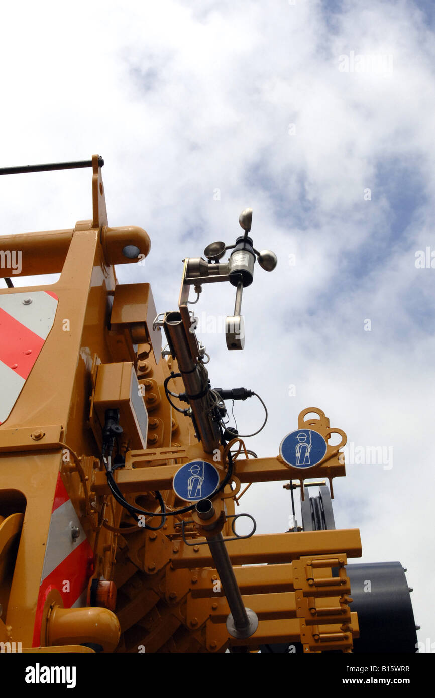 The wind meter system on the top of a telescopic mobile crane Stock ...