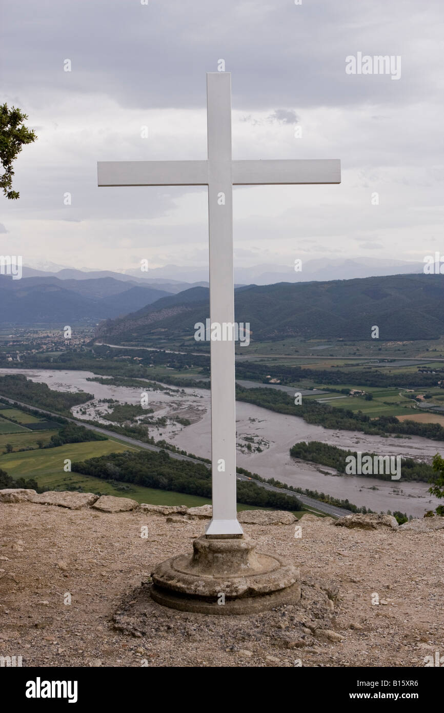 Cross of provence hi-res stock photography and images - Alamy