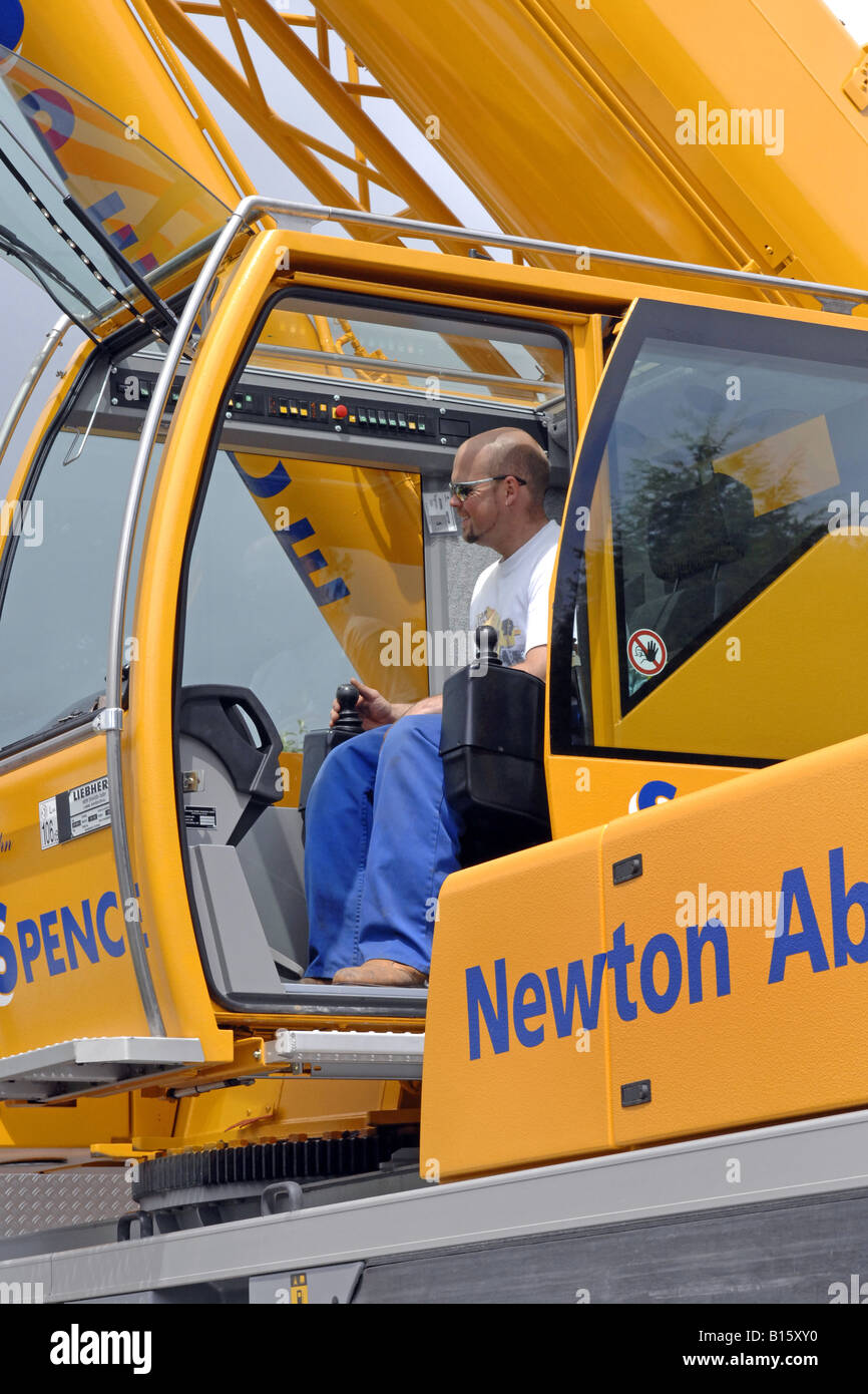 Crane load safety system hi-res stock photography and images - Alamy