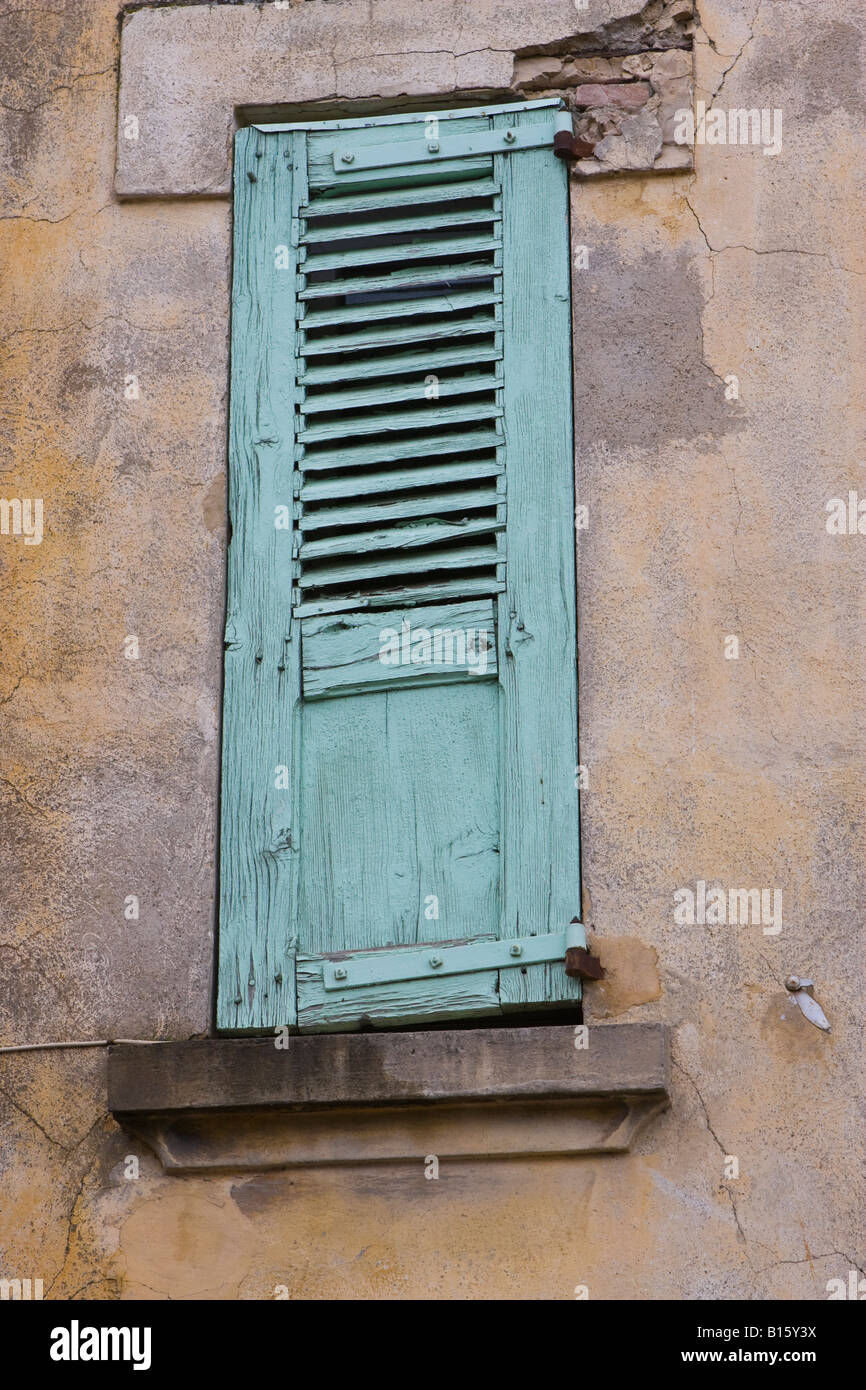 Frontage and shutter in Provence, France, Europe Stock Photo - Alamy