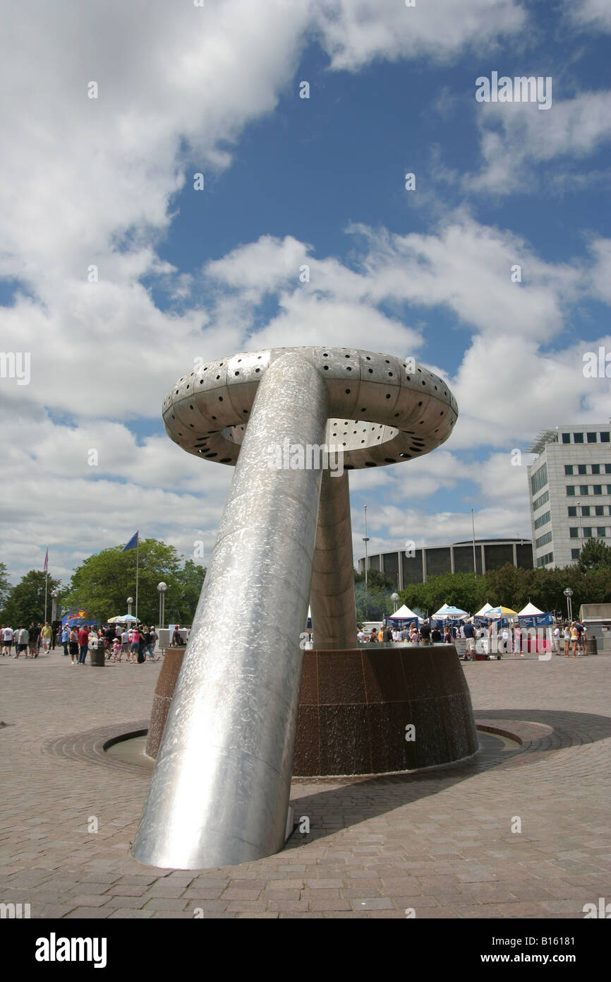 Horace dodge fountain hi-res stock photography and images - Alamy