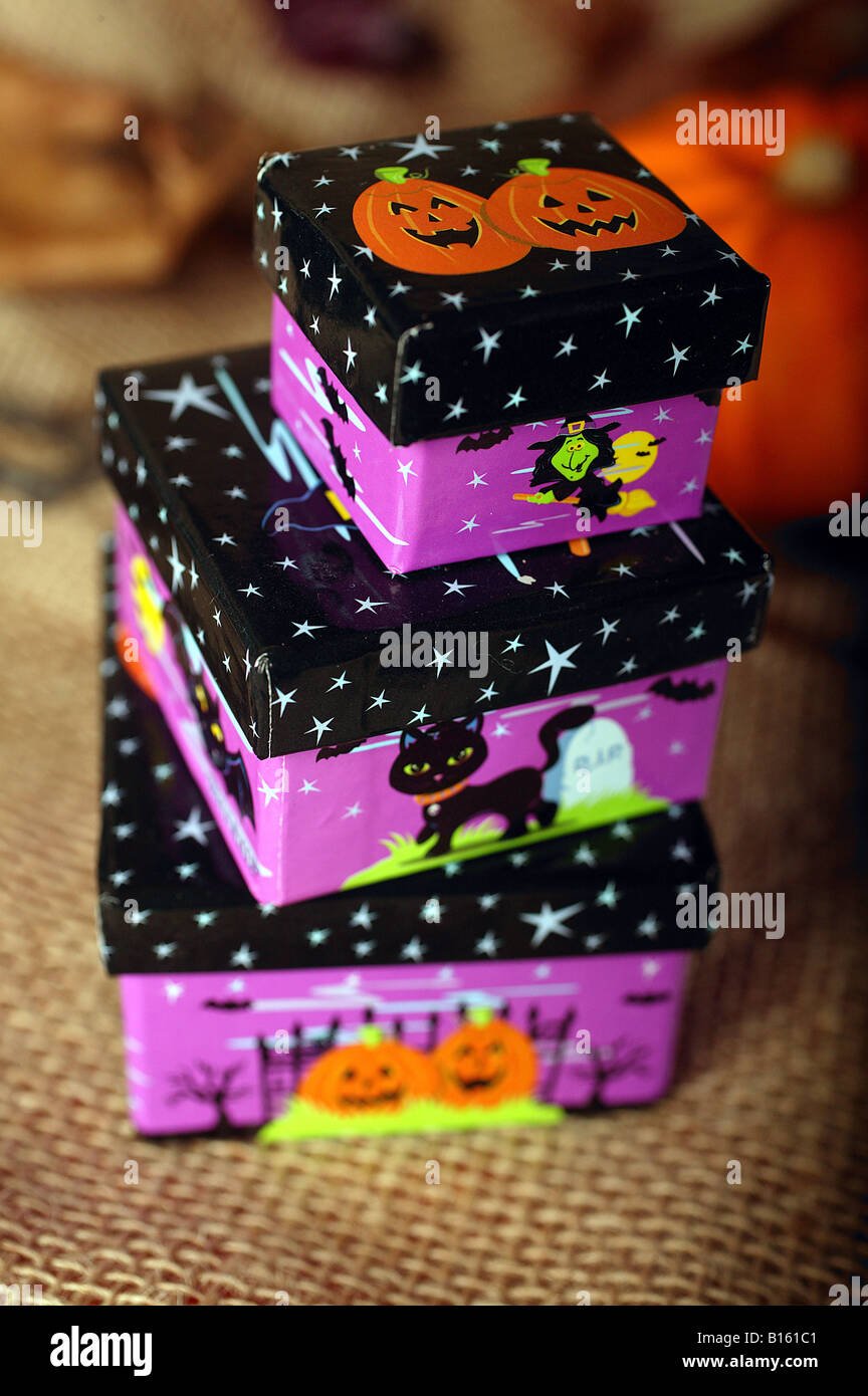 Trick boxes hi-res stock photography and images - Alamy