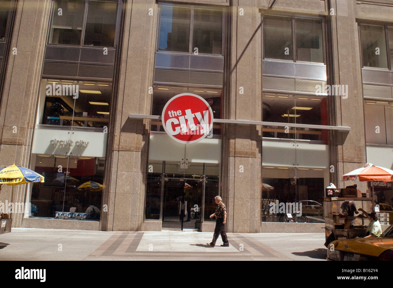 Circuit city retail store in hi-res stock photography and images - Alamy
