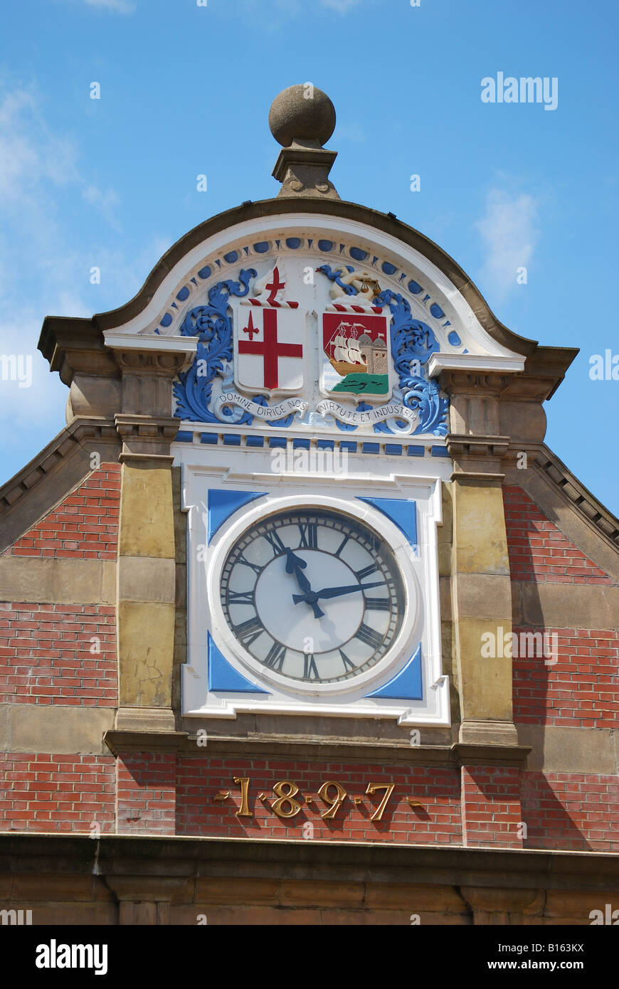 Royal clock hi-res stock photography and images - Alamy