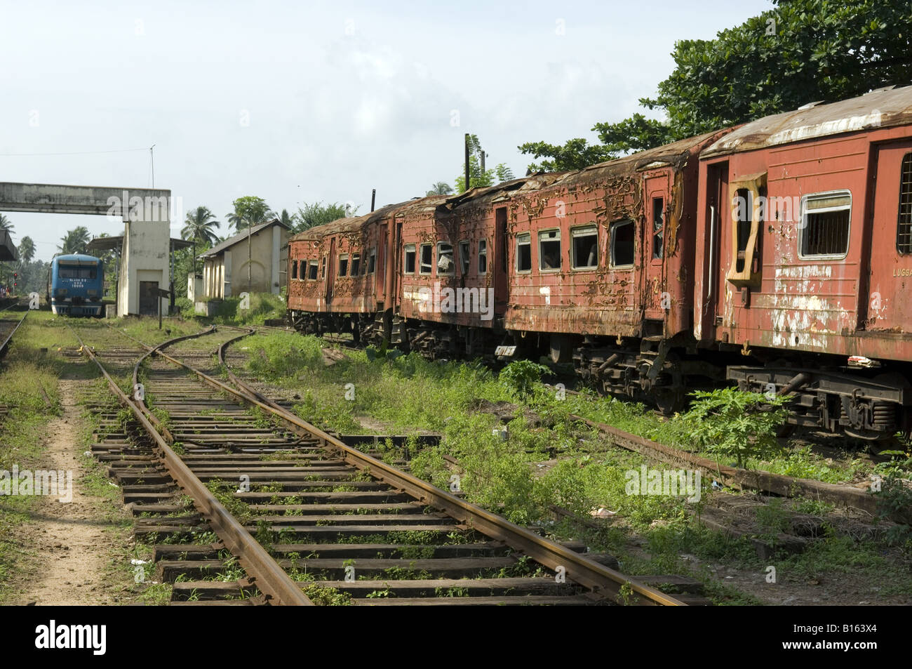 Sri Lanka Tsunami train Stock Photo - Alamy