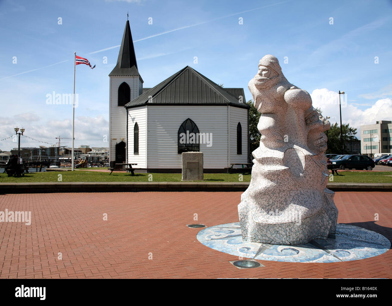 Captain scott sculpture hi-res stock photography and images - Alamy
