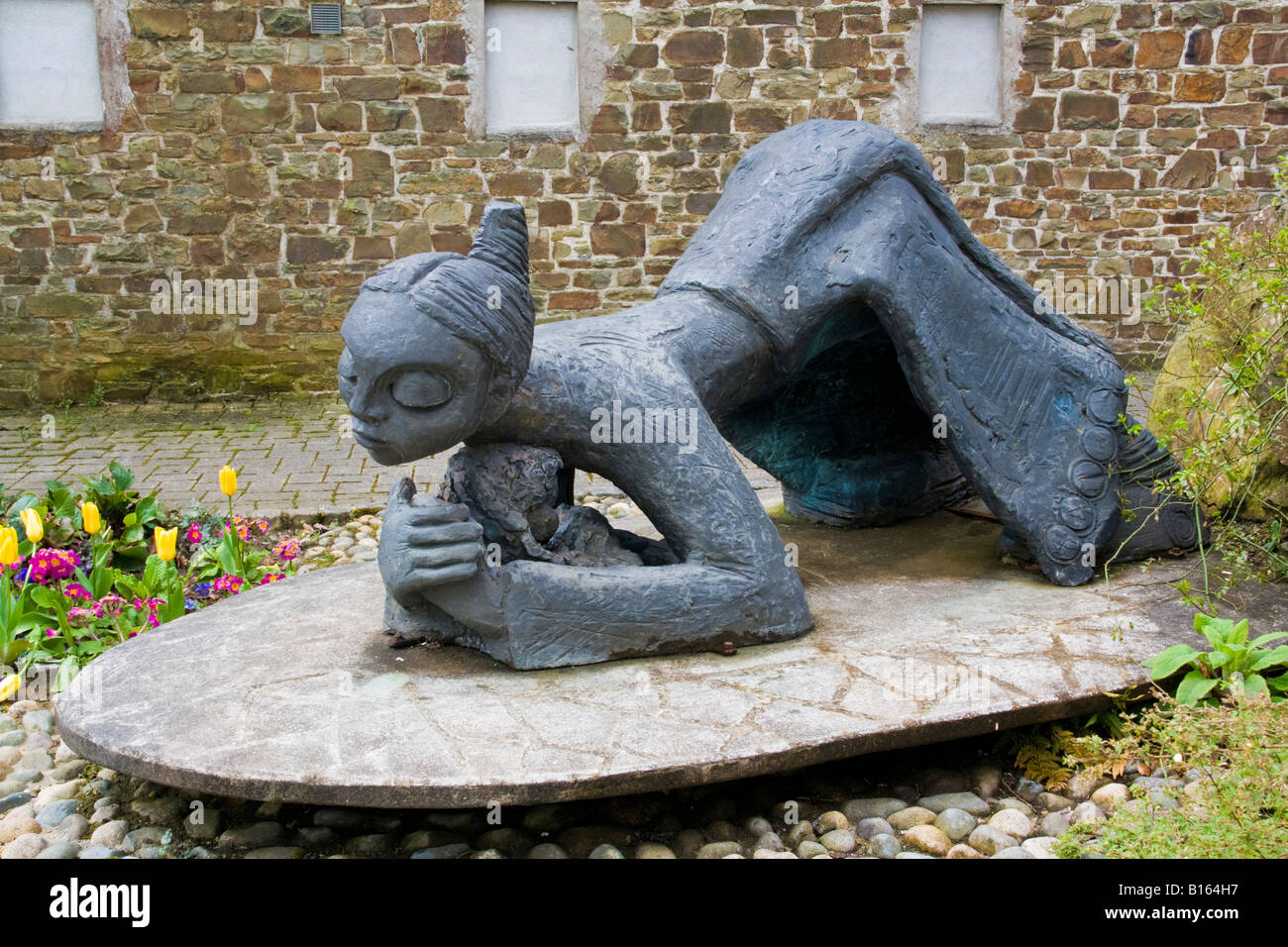 Barbara pearson sculpture hi-res stock photography and images - Alamy