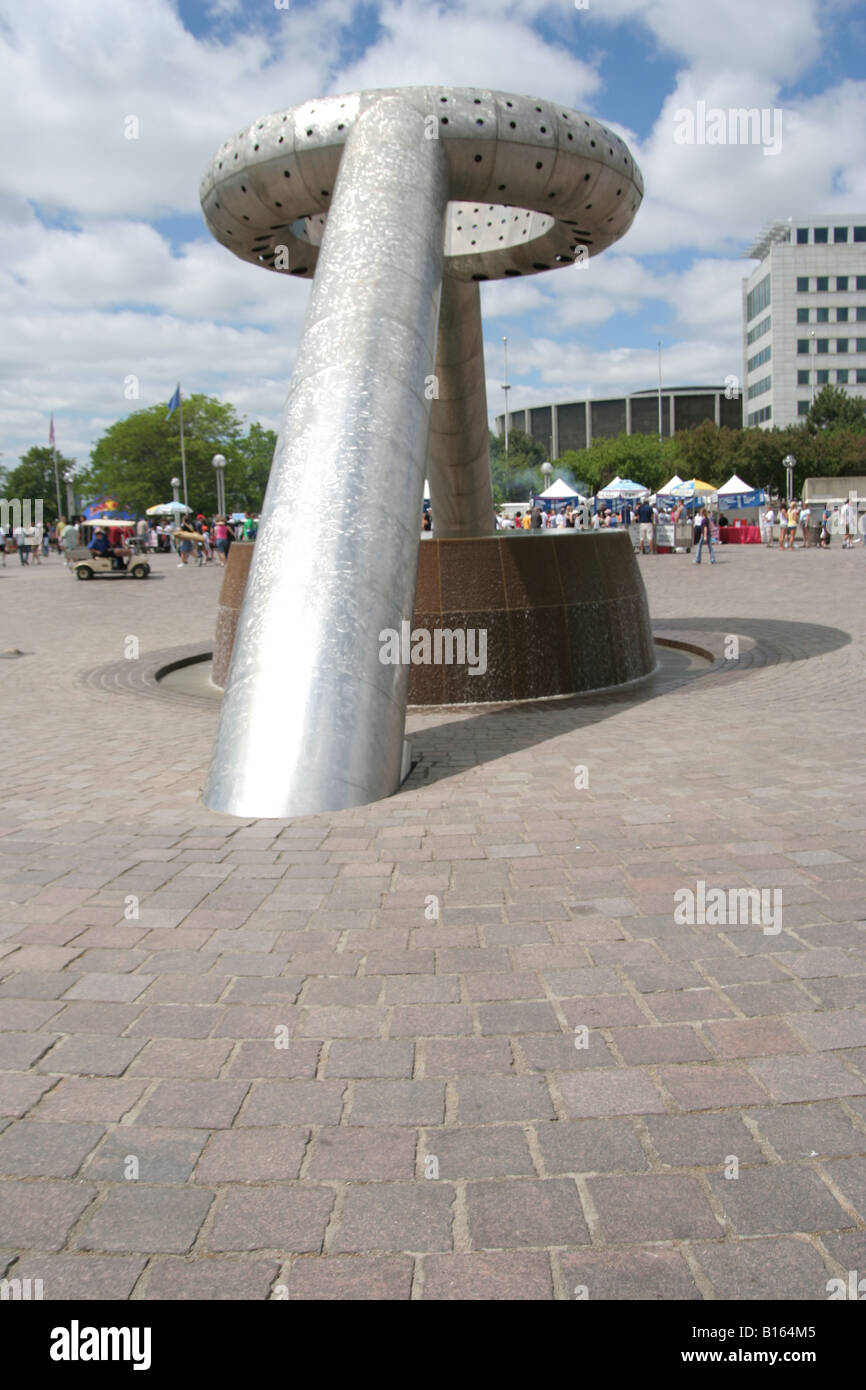 Horace E Dodge Fountain designed by Isamu Noguchi in Hart Plaza in ...