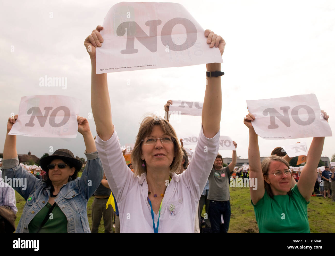 Protesters against plannned 3rd Heathrow runway say an emphatic NO at ...