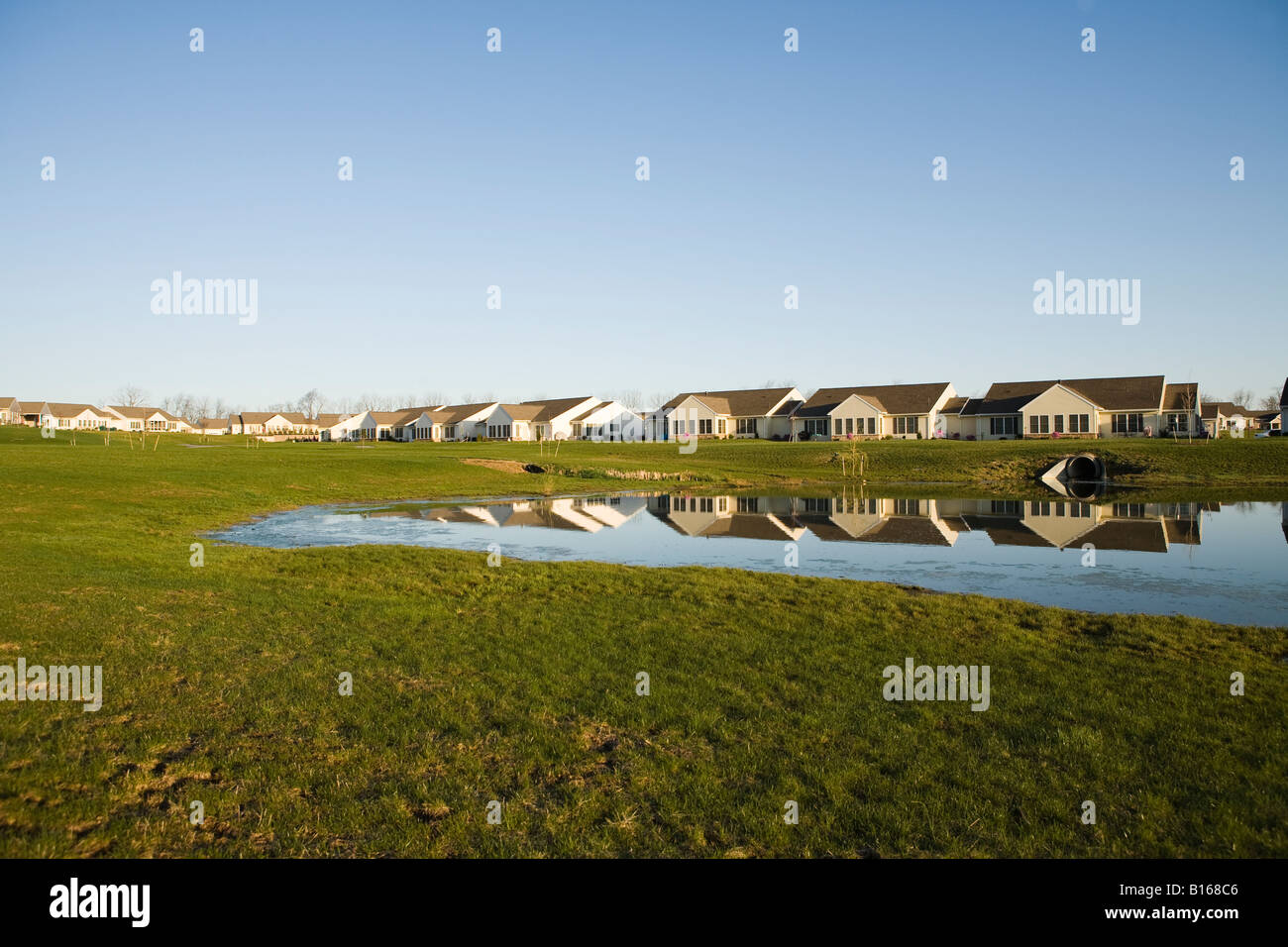 Houses within a retirement community Stock Photo - Alamy