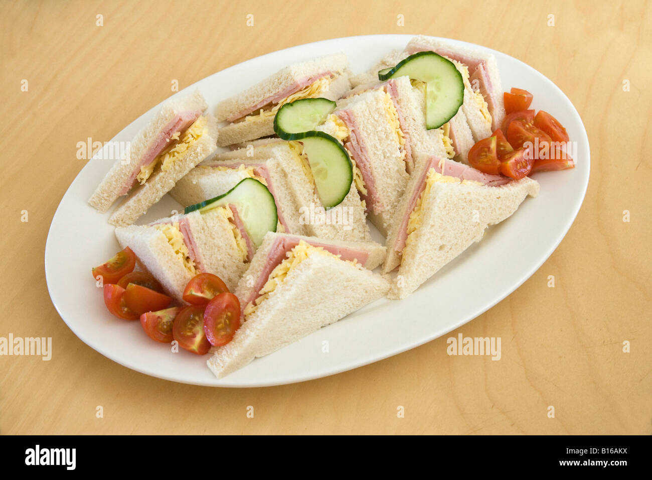 Triangle cut sandwich hi-res stock photography and images - Alamy