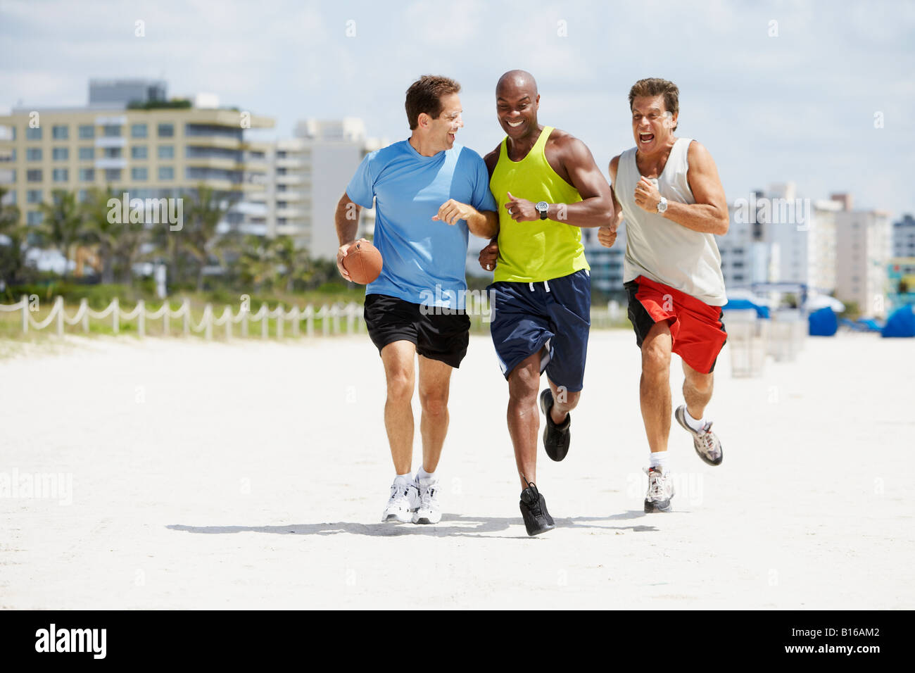 Men in running competition hi-res stock photography and images - Alamy